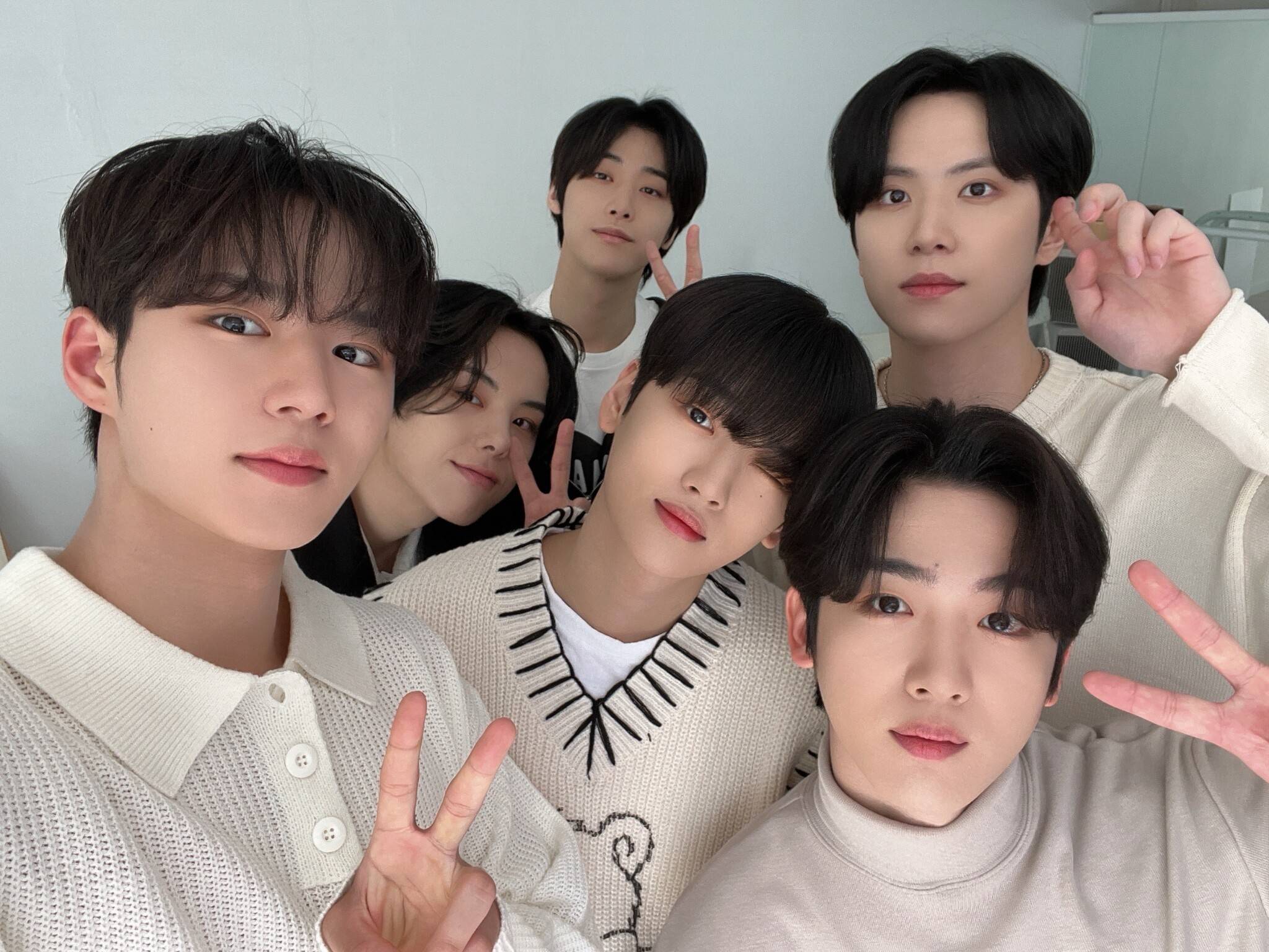 引用元：https://twitter.com/WEi__Official